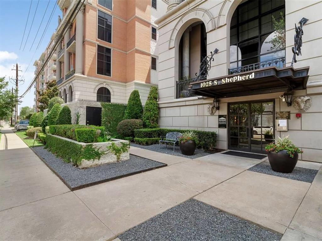 Gotham Lofts, Houston, TX | Premier High-rise Living - HAR.com